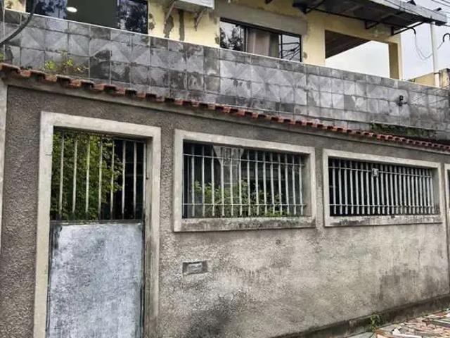 Casa / Sobrado para Venda em Mesquita/RJ Vila Emil 6 Quartos