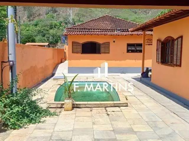 Casa / Sobrado para Venda em Miguel Pereira/RJ Conrado 4 Quartos