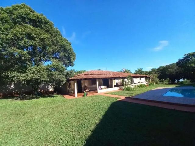 Casa / Sobrado para Venda em Miguelópolis/SP Centro 3 Quartos