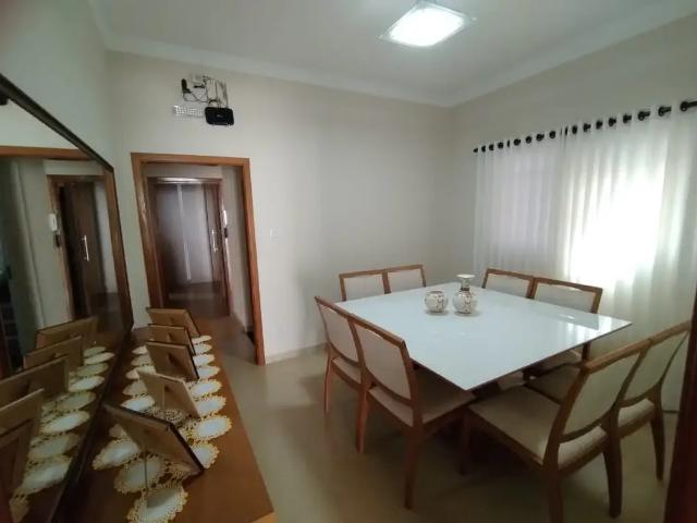 Casa / Sobrado para Venda em Mirassol/SP Centro 3 Quartos
