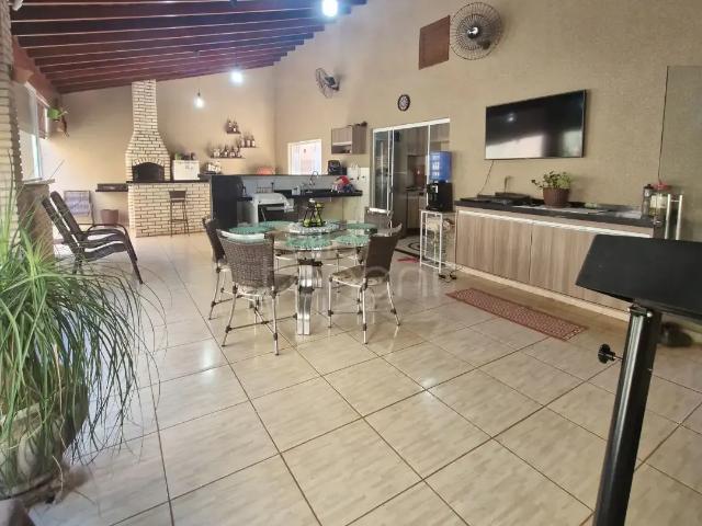 Casa / Sobrado para Venda em Mirassol/SP Residencial Parque das Flores 3 Quartos