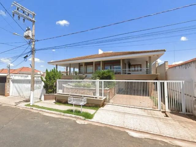 Casa / Sobrado para Venda em Monte Azul Paulista/SP Centro