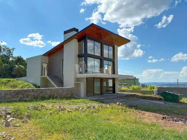 Casa / Sobrado para Venda em Monte Belo do Sul/RS Centro 3 Quartos