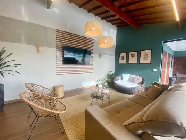 Casa / Sobrado para Venda em Monte Sião/MG Centro 3 Quartos
