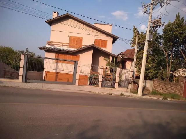 Casa / Sobrado para Venda em Montenegro/RS Centro 4 Quartos
