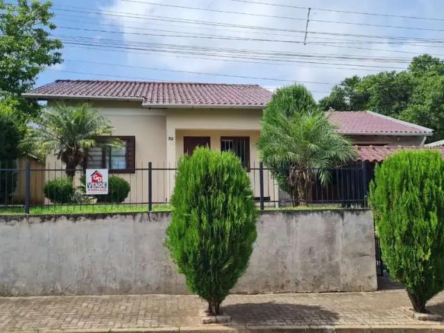 Casa / Sobrado para Venda em Montenegro/RS Estação 4 Quartos