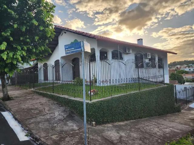 Casa / Sobrado para Venda em Montenegro/RS Rui Barbosa 4 Quartos