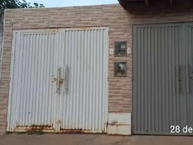 Casa / Sobrado para Venda em Montes Claros/MG Delfino Magalhães 2 Quartos