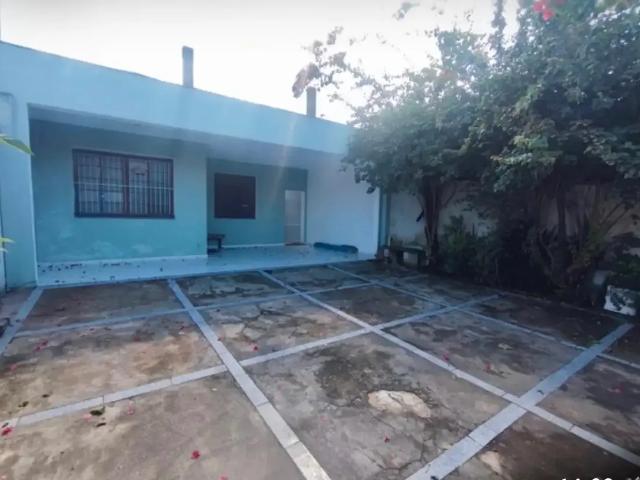 Casa / Sobrado para Venda em Mongaguá/SP Centro 3 Quartos