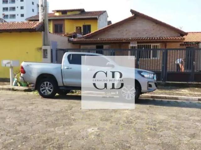 Casa / Sobrado para Venda em Mongaguá/SP Centro 3 Quartos
