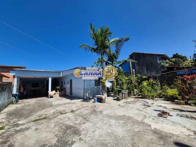 Casa / Sobrado para Venda em Mongaguá/SP Itaóca 3 Quartos