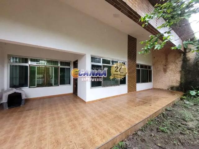 Casa / Sobrado para Venda em Mongaguá/SP Itaguaí 3 Quartos