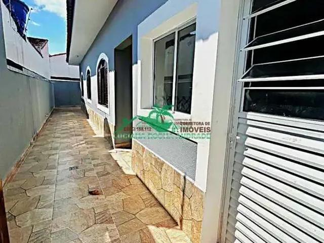 Casa / Sobrado para Venda em Mongaguá/SP Jussara 3 Quartos