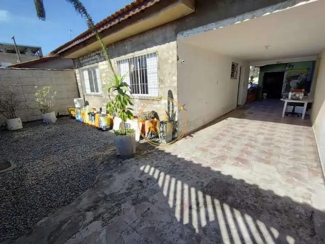 Casa / Sobrado para Venda em Mongaguá/SP Vera Cruz 2 Quartos