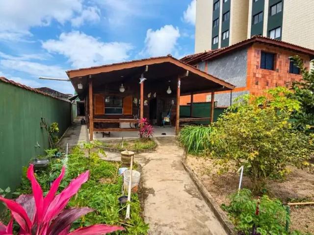 Casa / Sobrado para Venda em Mongaguá/SP Vila Atlântica 4 Quartos