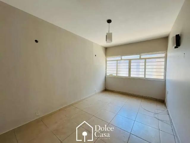 Casa / Sobrado para Venda em Mogi Mirim/SP Centro 3 Quartos
