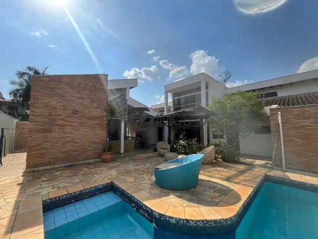 Casa / Sobrado para Venda em Mogi Mirim/SP Aterrado 4 Quartos