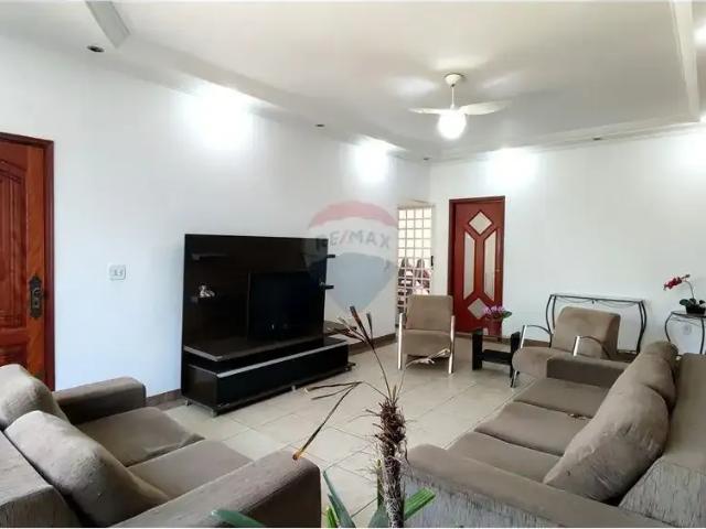 Casa / Sobrado para Venda em Mogi Mirim/SP Jardim Primavera 3 Quartos