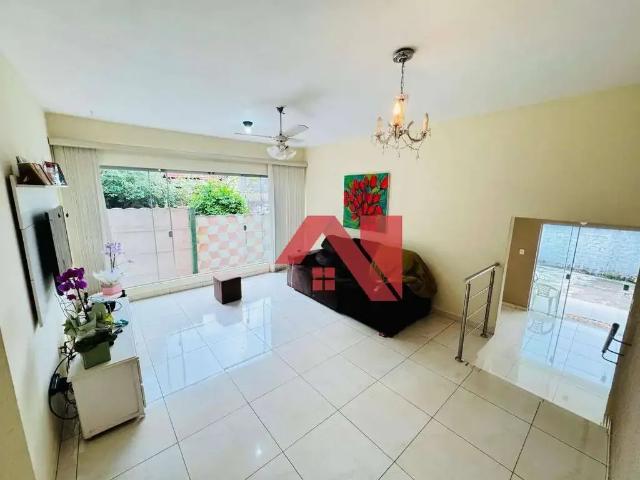 Casa / Sobrado para Venda em Mogi Mirim/SP Tucura 3 Quartos