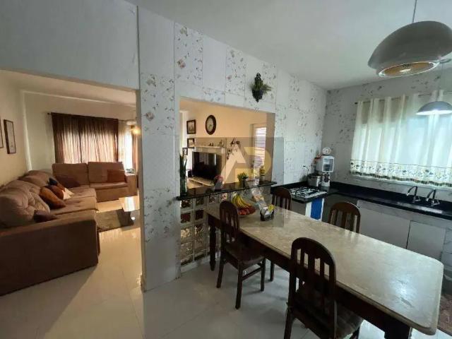 Casa / Sobrado para Venda em Mogi das Cruzes/SP Vila Oliveira 3 Quartos