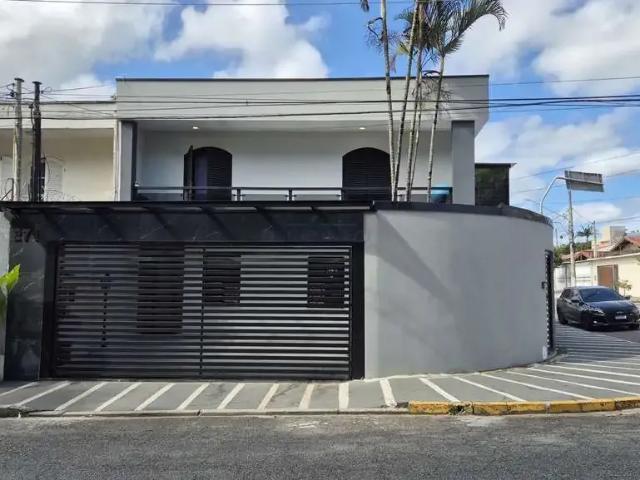 Casa / Sobrado para Venda em Mogi das Cruzes/SP Vila Oliveira 3 Quartos