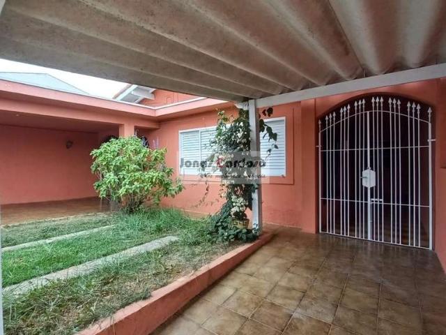 Casa / Sobrado para Venda em Mogi das Cruzes/SP Vila Oliveira 3 Quartos