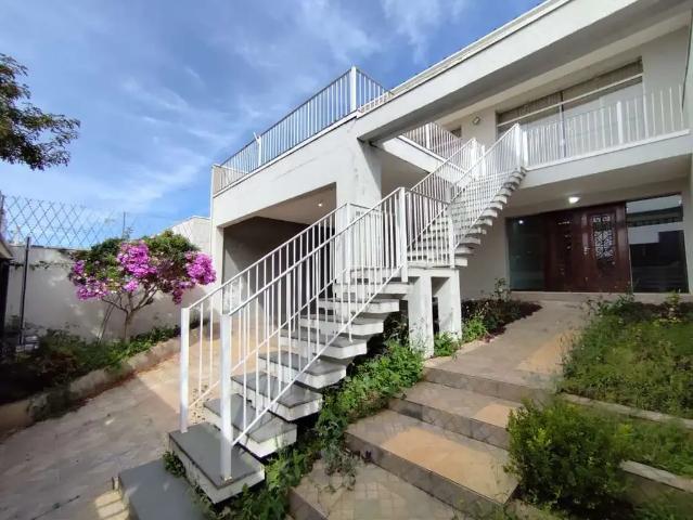 Casa / Sobrado para Venda em Mogi das Cruzes/SP Vila Oliveira 3 Quartos
