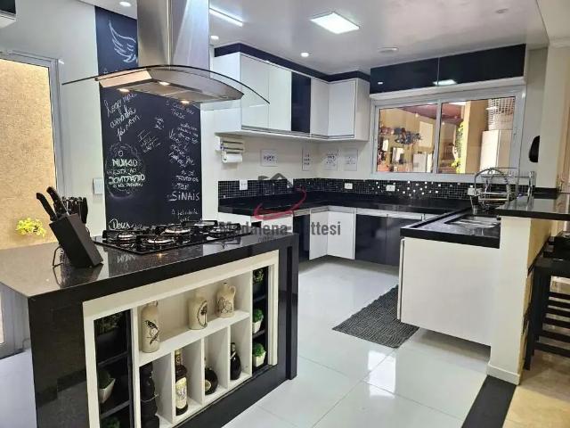 Casa / Sobrado para Venda em Mogi das Cruzes/SP Vila Oliveira 4 Quartos