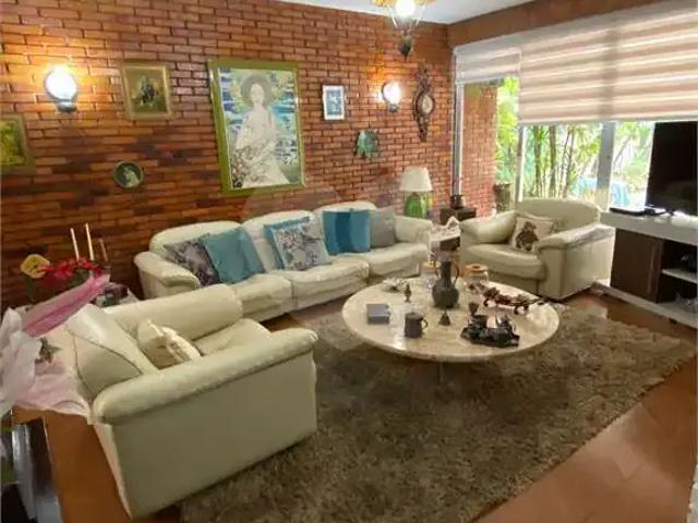 Casa / Sobrado para Venda em Mogi das Cruzes/SP Vila Oliveira 4 Quartos