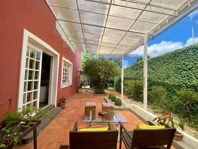 Casa / Sobrado para Venda em Mogi das Cruzes/SP Vila Oliveira 4 Quartos