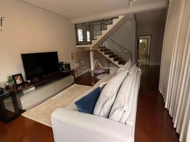 Casa / Sobrado para Venda em Mogi das Cruzes/SP Vila Oliveira 4 Quartos
