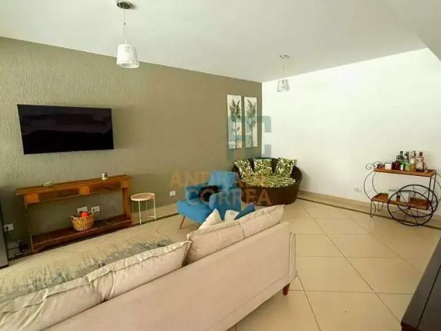 Casa / Sobrado para Venda em Mogi das Cruzes/SP Vila Oliveira 4 Quartos