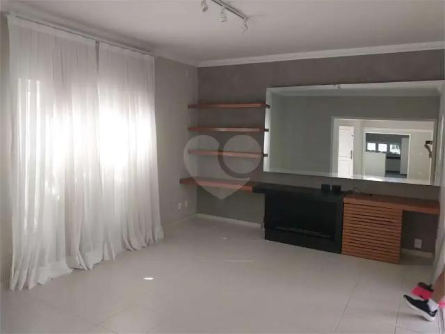 Casa / Sobrado para Venda em Mogi das Cruzes/SP Vila Oliveira 4 Quartos