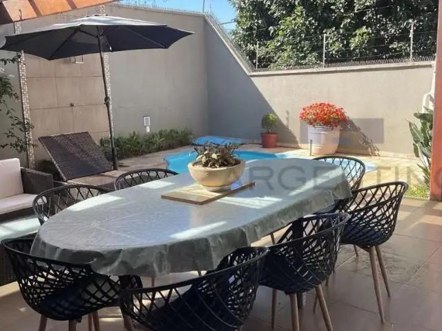 Casa / Sobrado para Venda em Mogi das Cruzes/SP Vila Oliveira 4 Quartos