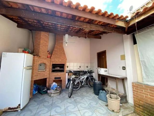 Casa / Sobrado para Venda em Mogi das Cruzes/SP Vila Oliveira 4 Quartos