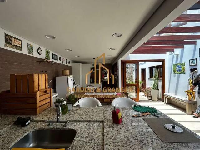 Casa / Sobrado para Venda em Mogi das Cruzes/SP Vila Oliveira 5 Quartos