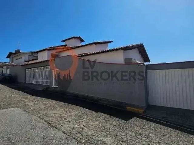 Casa / Sobrado para Venda em Mogi das Cruzes/SP Vila Oliveira 8 Quartos
