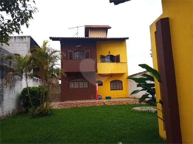 Casa / Sobrado para Venda em Mogi das Cruzes/SP Vila Bela Flor 4 Quartos
