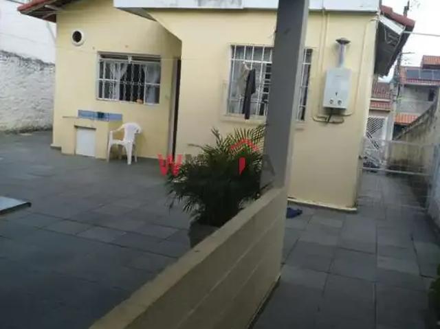 Casa / Sobrado para Venda em Mogi das Cruzes/SP Vila Lavínia 4 Quartos