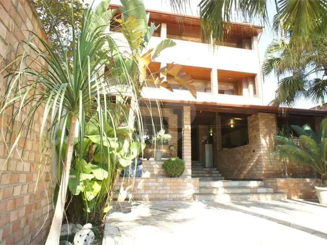 Casa / Sobrado para Venda em Mogi das Cruzes/SP Vila Suissa 4 Quartos