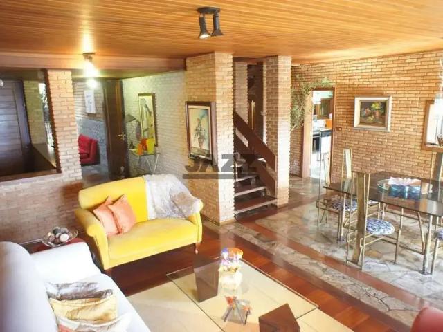 Casa / Sobrado para Venda em Mogi das Cruzes/SP Vila Suissa 4 Quartos