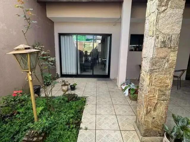 Casa / Sobrado para Venda em Mogi das Cruzes/SP Centro 3 Quartos