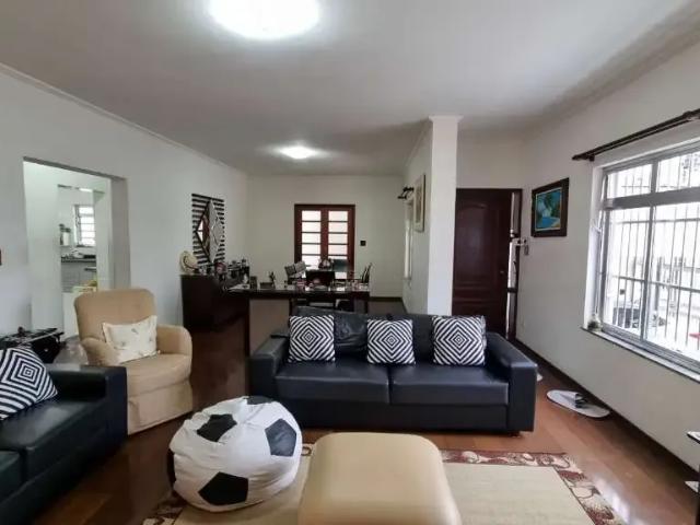 Casa / Sobrado para Venda em Mogi das Cruzes/SP Chácara Jafet 4 Quartos