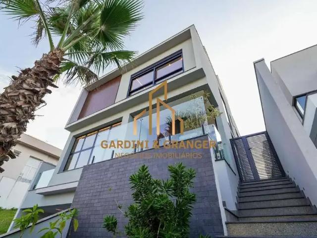 Casa / Sobrado para Venda em Mogi das Cruzes/SP Fazenda Rodeio 4 Quartos