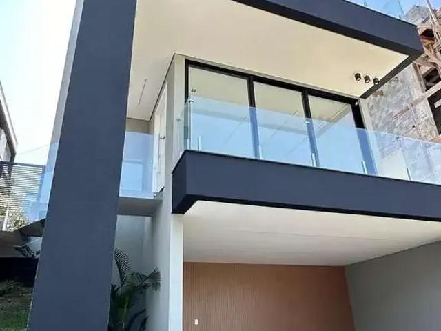 Casa / Sobrado para Venda em Mogi das Cruzes/SP Fazenda Rodeio 3 Quartos
