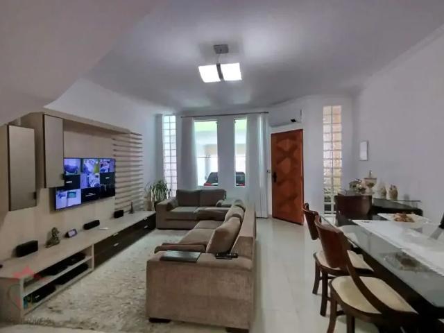 Casa / Sobrado para Venda em Mogi das Cruzes/SP Parque Santana 3 Quartos