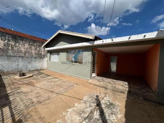 Casa / Sobrado para Venda em Mogi Guaçu/SP Jardim Novo I 4 Quartos