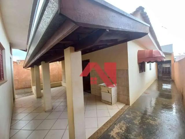 Casa / Sobrado para Venda em Mogi Guaçu/SP Jardim Chaparral 3 Quartos