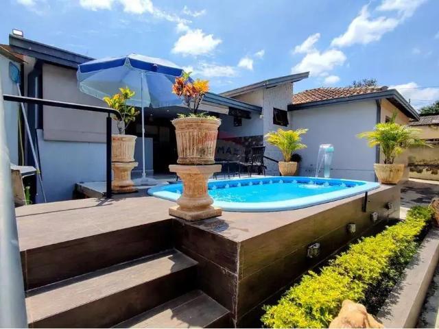 Casa / Sobrado para Venda em Mogi Guaçu/SP Jardim Itamaraty 4 Quartos