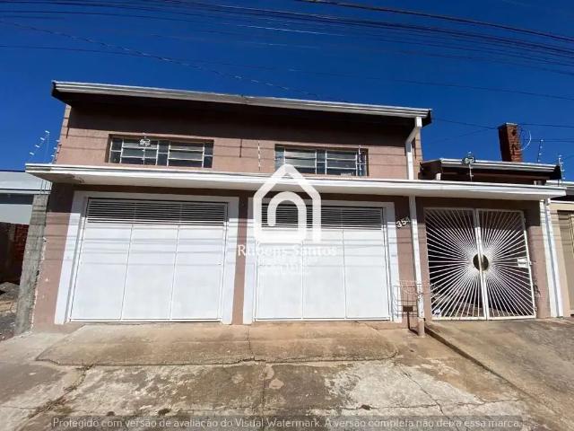 Casa / Sobrado para Venda em Mogi Guaçu/SP Jardim Itacolomi 3 Quartos